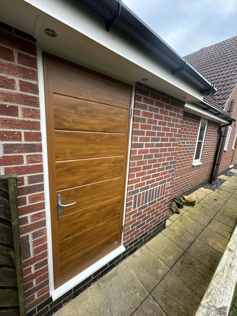 Garage Side Doors | Lincolnshire, Nottinghamshire & Leicestershire | GDCG
